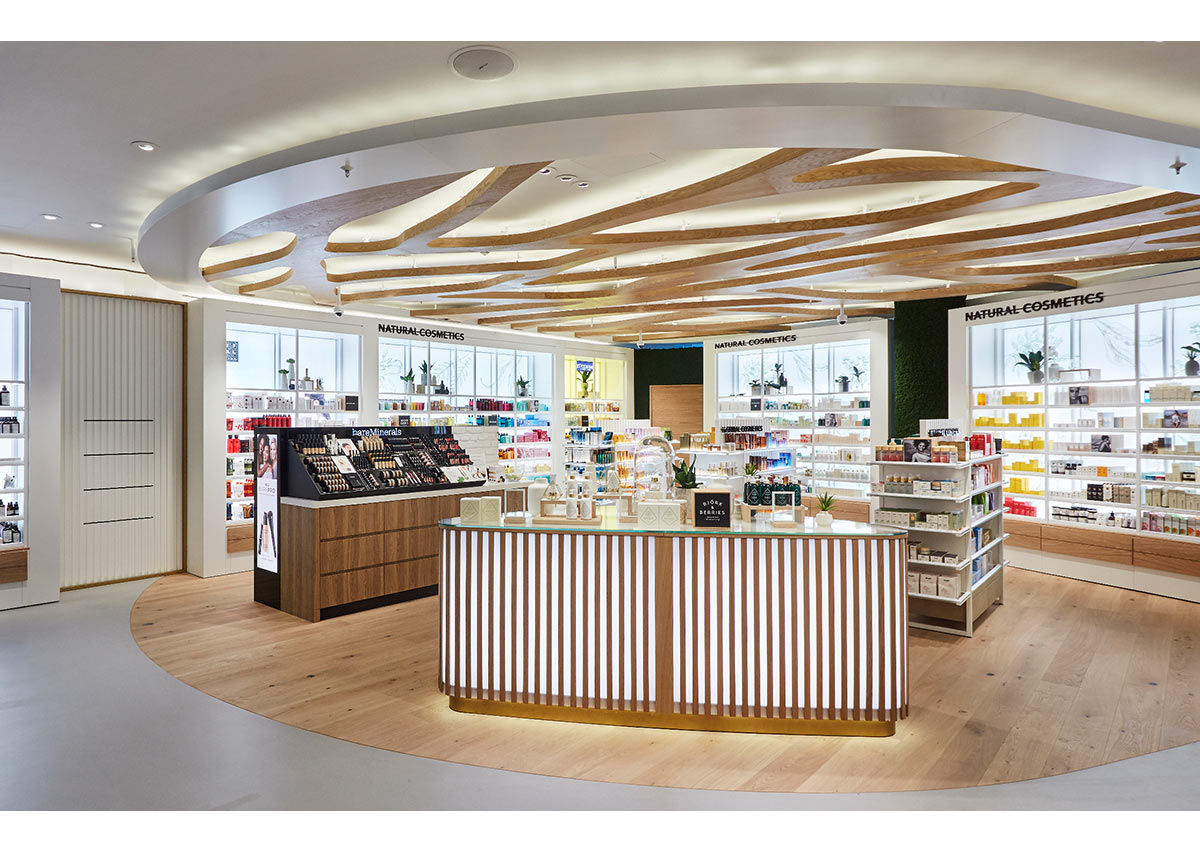 Douglas: Großes Re-Opening in Frankfurt: Douglas auf der Zeil jetzt ...