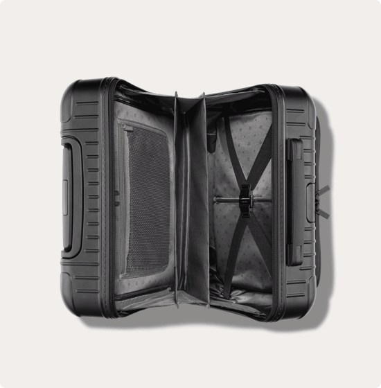 RIMOWA: NEW: RIMOWA Essential Sleeve Compact | Milled
