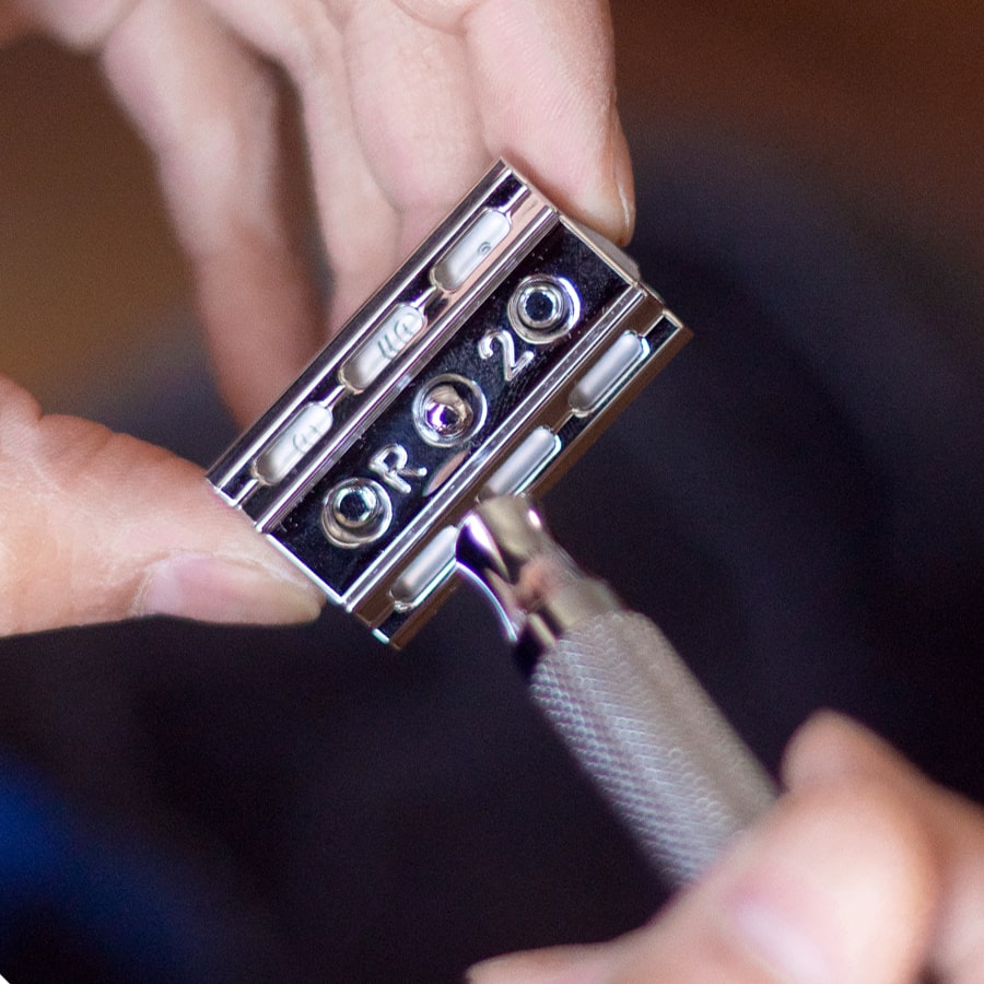 Rockwell Model T: How to use a Rockwell Razor | Milled