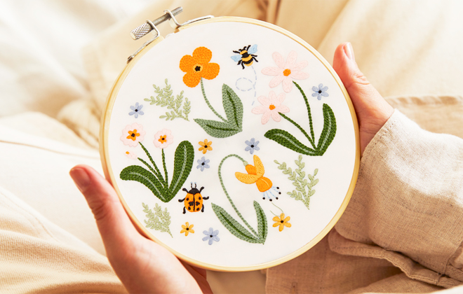 DMC: Free Patterns: Floral Blooms | Milled