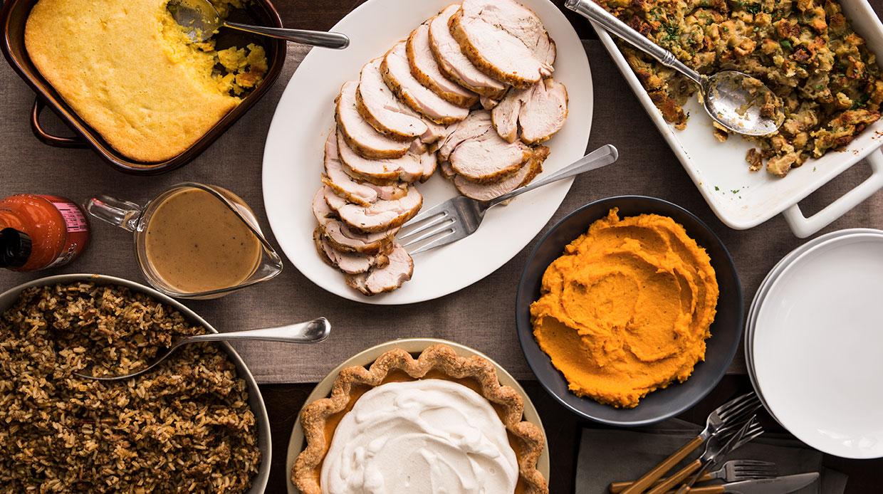 America's Test Kitchen: The Well-Equipped Cook: Thanksgiving Classics ...