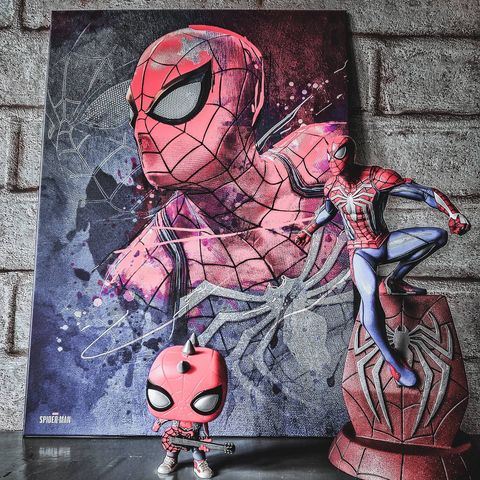 Displate: Bring me pictures of Spider-Man! | Milled