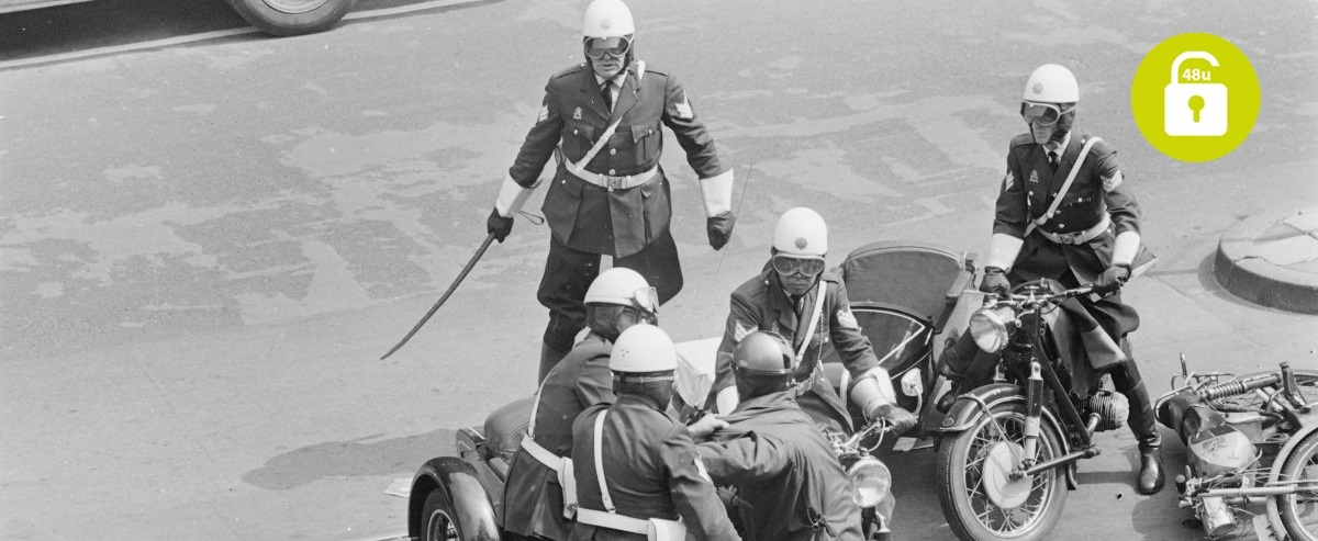 Historisch Nieuwsblad: Het succes van de Franse populist Pierre Poujade ...