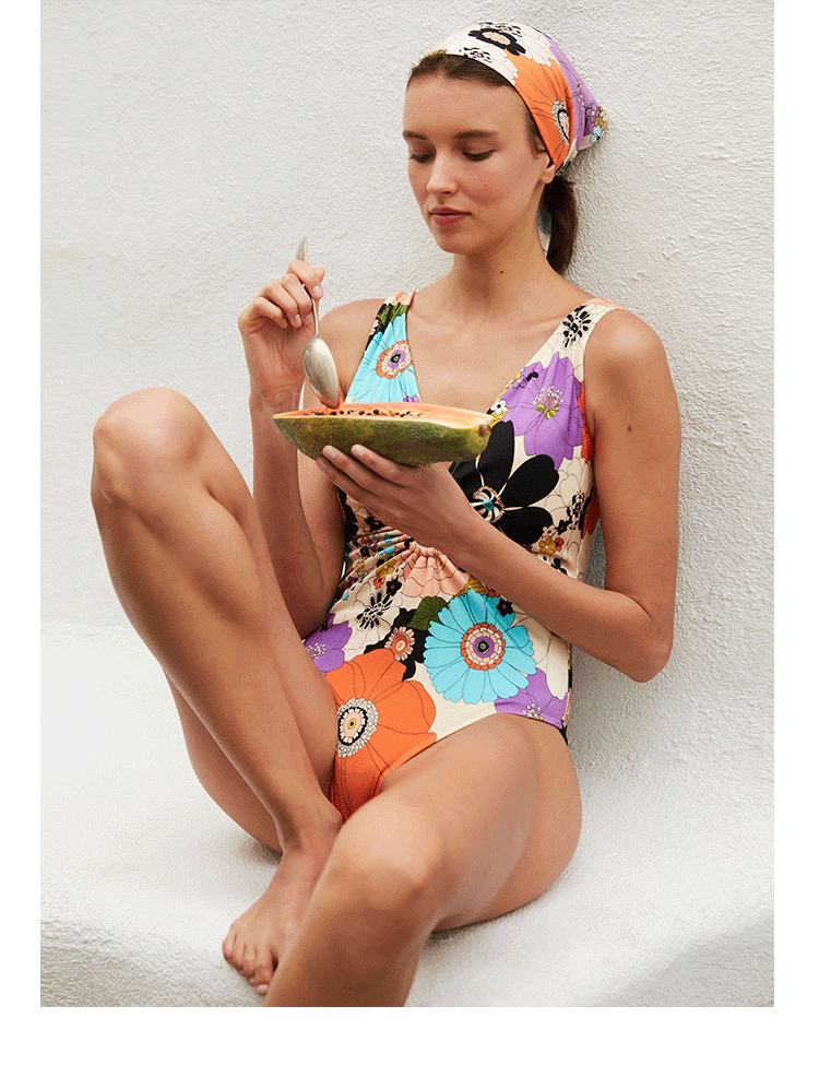 Ipekyol: Burcu Esmersoy for Ipekyol Beachwear Koleksiyonu | Milled