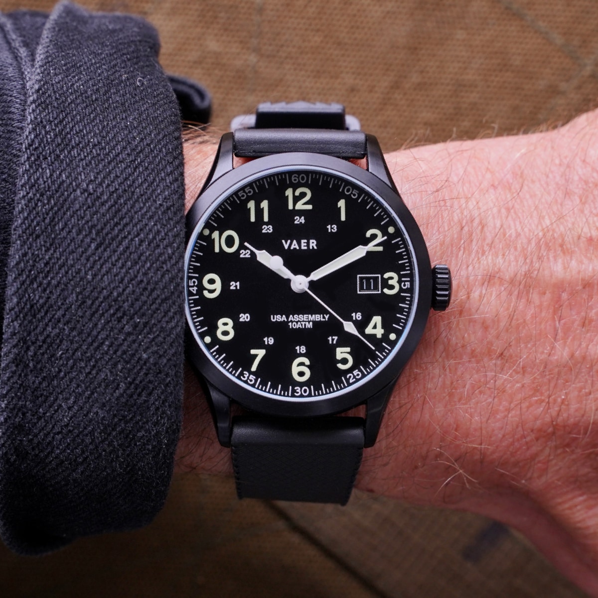 Vaer Watches: Introducing: Our New PVD Tactical Field Watch | Milled