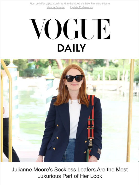 Vogue: Julianne Moore’s Sockless Loafers Are the Most Luxurious Part of ...