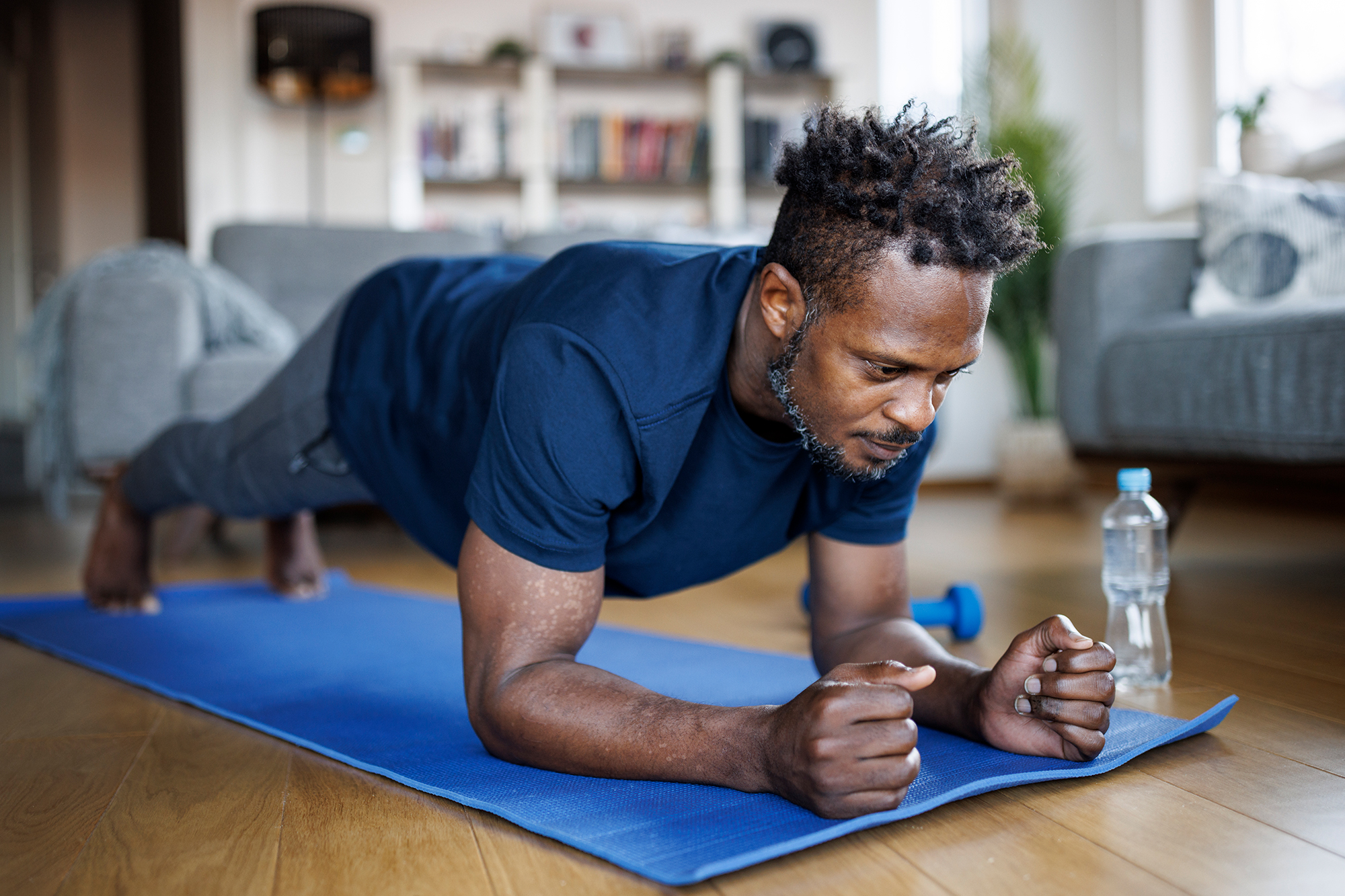 Livestrong: How Long You Really Need to Hold a Plank, Is It Safe Doing ...