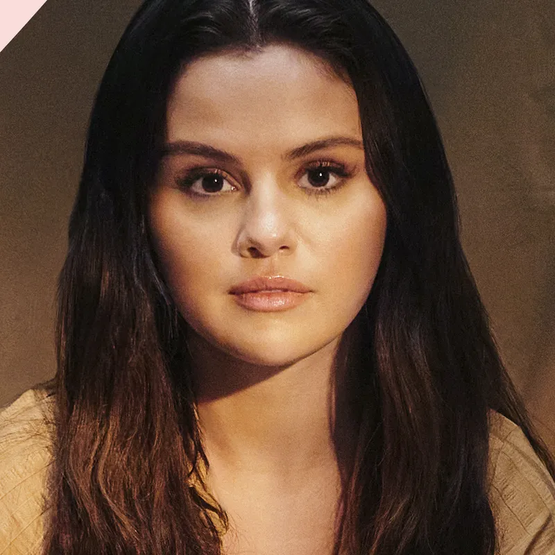 Glamour: The Selena Gomez Documentary Is a Raw and Vulnerable Insight ...