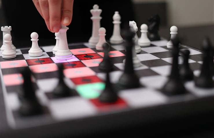 US Chess Sales: Treat Yourself To The World's Newest and Most Feature ...