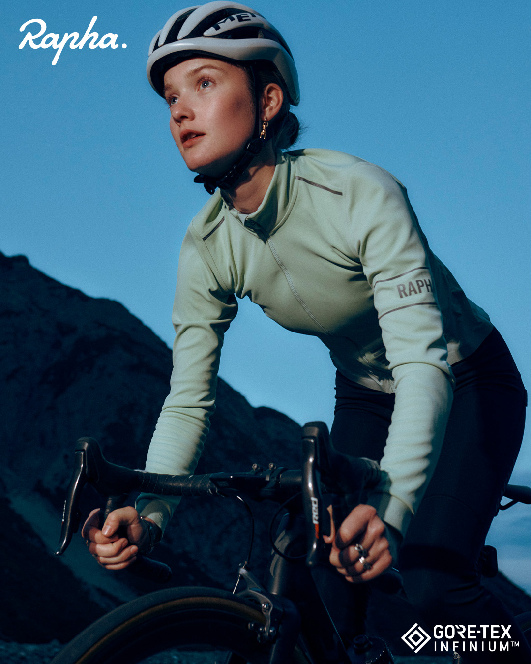 Rapha: The brand new Pro Team GORE-TEX INFINIUM™ Jersey | Milled