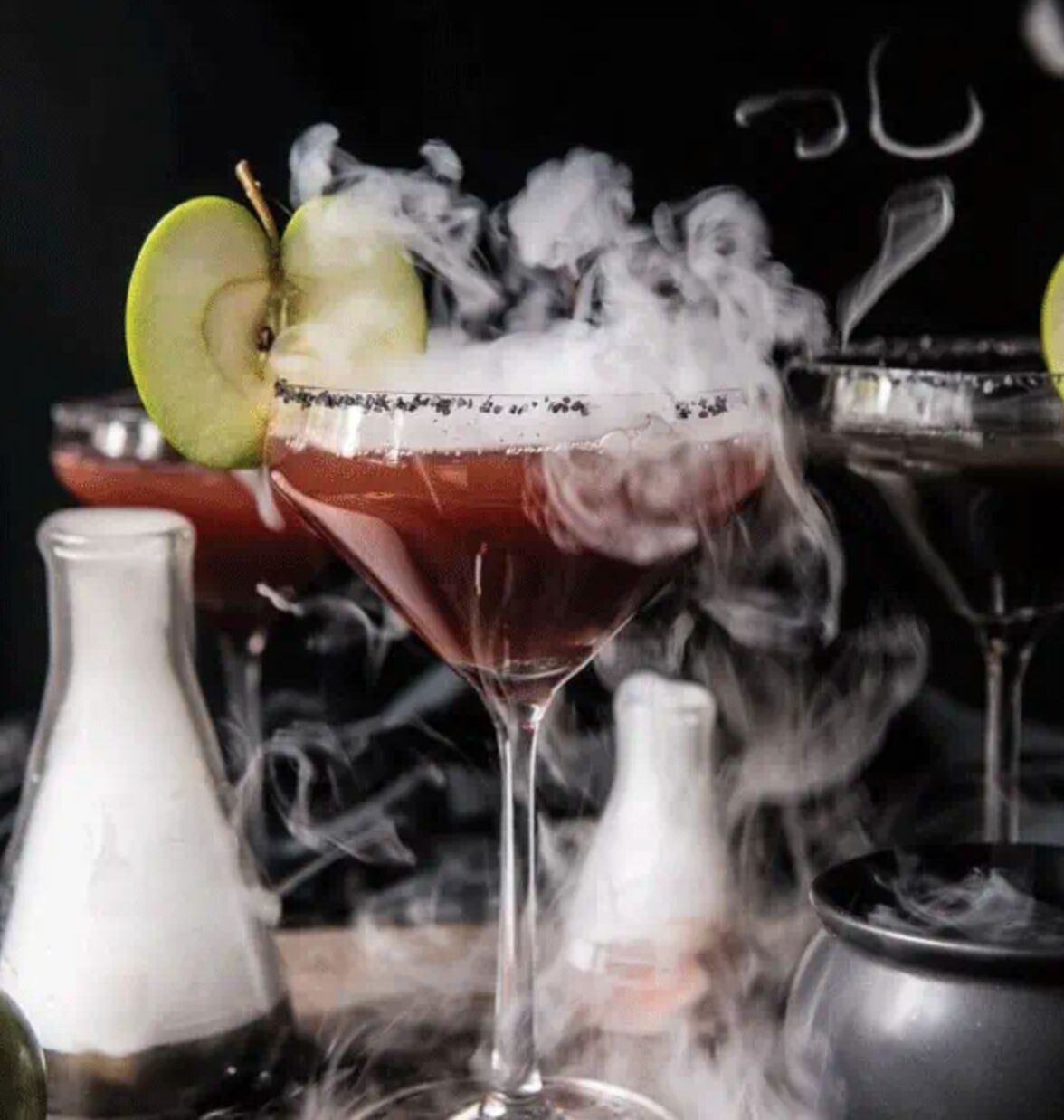 Crafty Nectar: 5 SPOOKY Halloween Cider Cocktails 🎃🍹 | Milled