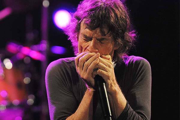 Harmonica: Mick Jagger Rippin’ on Harmonica (Video) | Milled