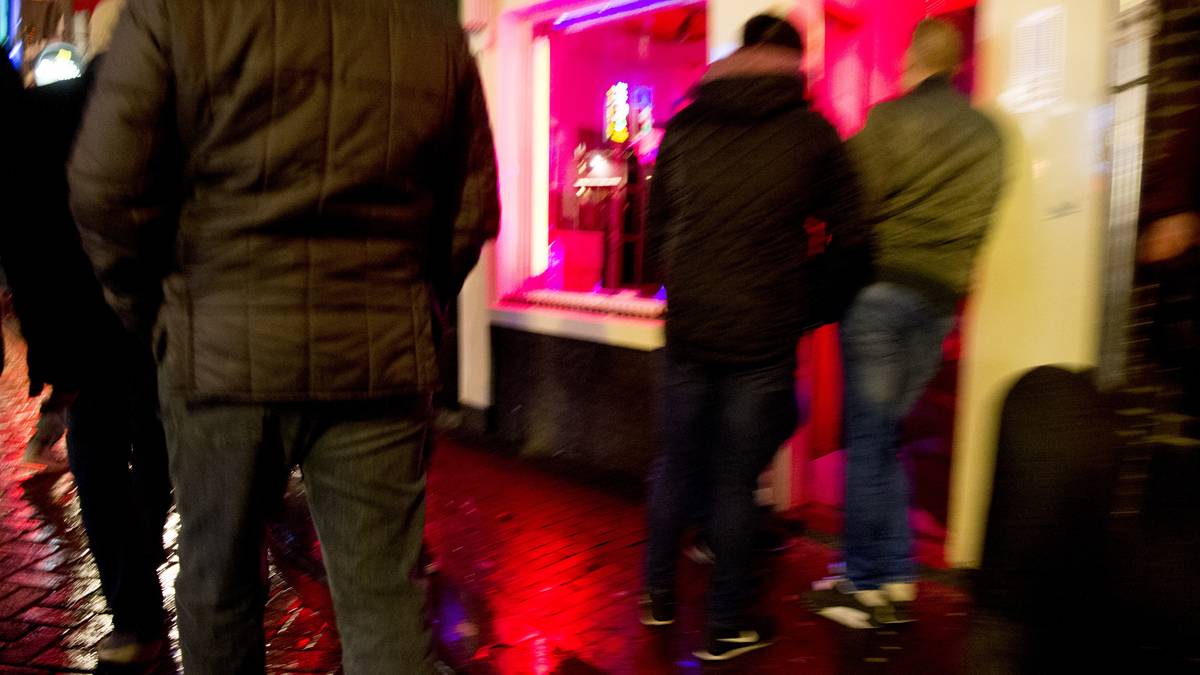 Trouw: Jonge daders seksuele uitbuiting vallen snel terug in de ...