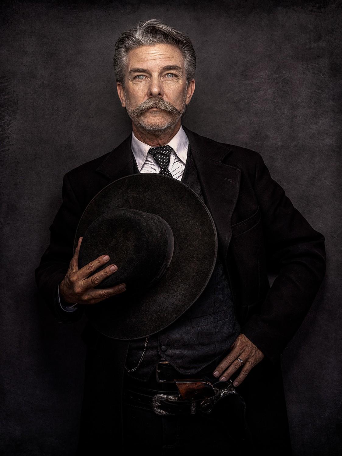 Joel Grimes Photography: are your portrait dramatic? | Milled