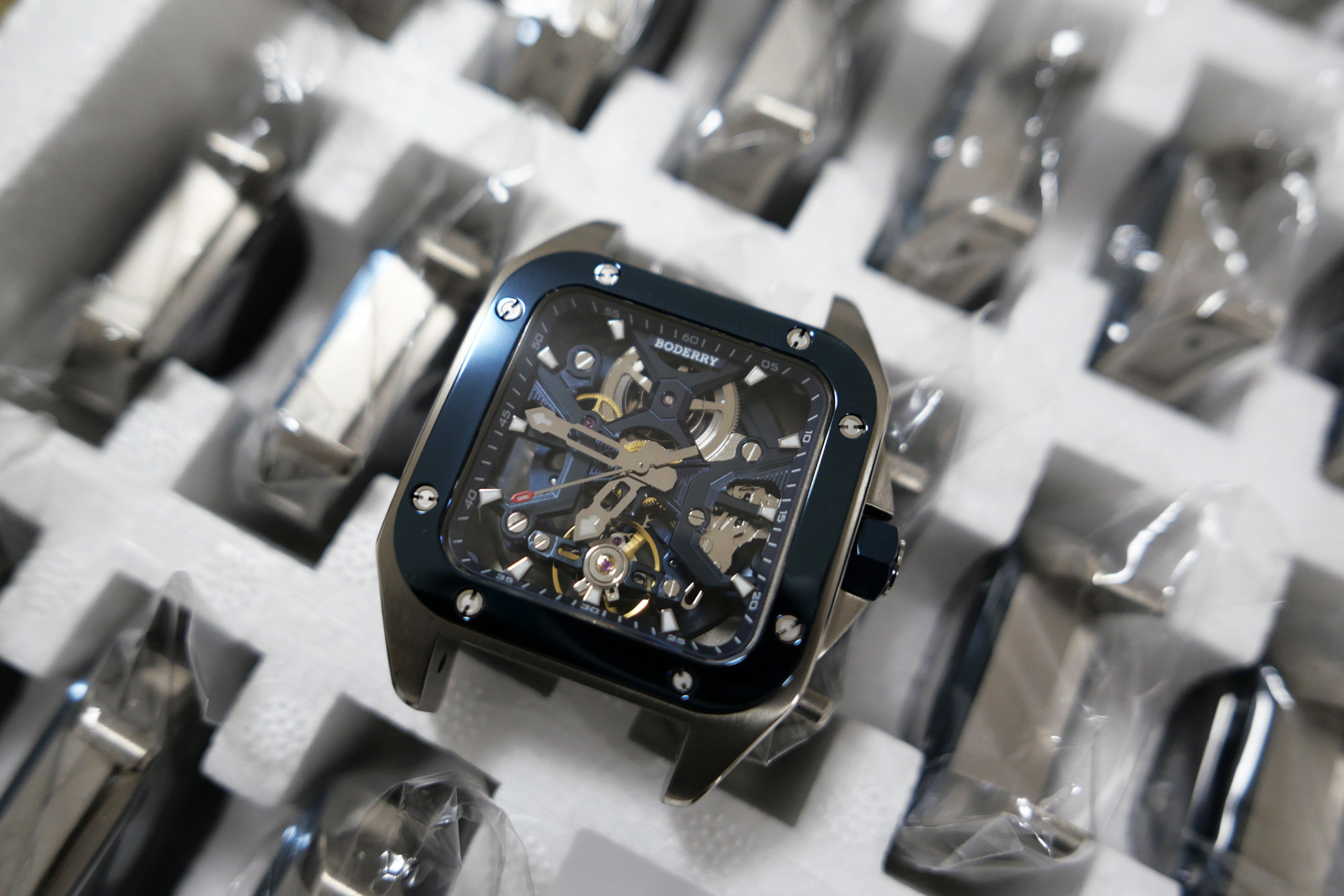 Boderry Watches: Shipment of Asymmetry Chronograph is in the agenda ...