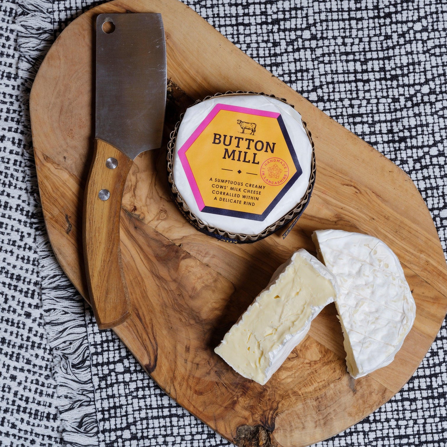Butlers Farmhouse Cheeses: The Early Cow catches the... Free Cheese! 🐄 ...
