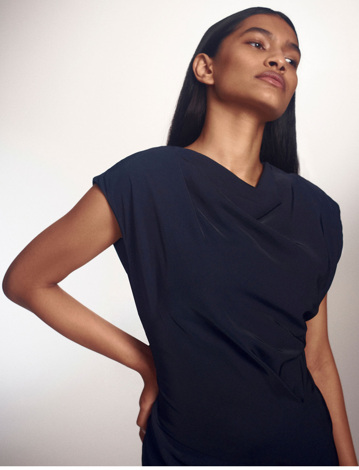 Ginger & Smart: BACK TO CLASSIC | UNIVERSAL MIDI DRESS | Milled