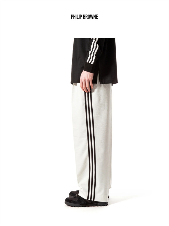 Philip Browne: Legwear carries an outfit, both literally and otherwise ...