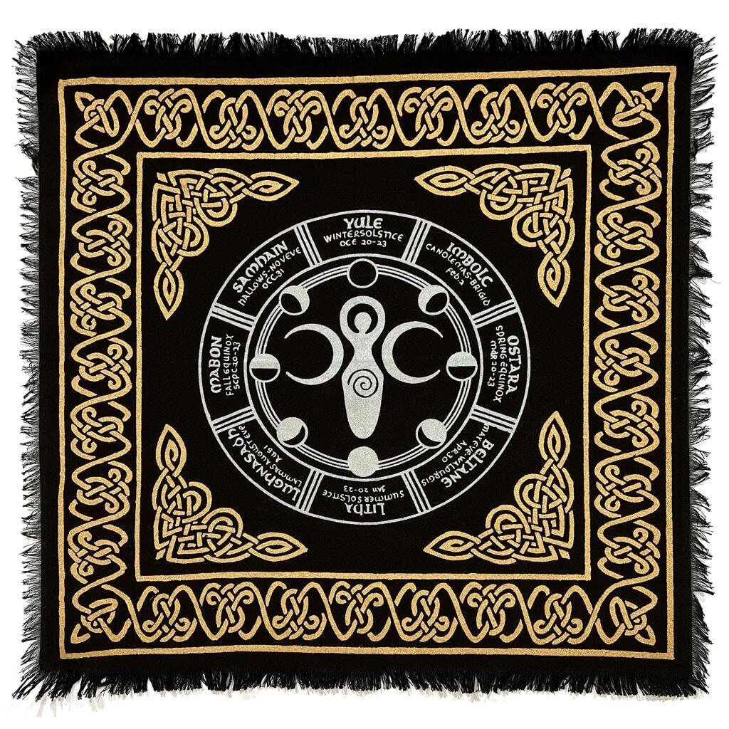 Wicca Academy: Don't miss out on the Earth Goddess Altar Cloth ☽ ☾ | Milled