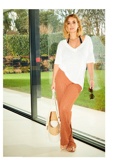 Peacocks: Louise Redknapp’s greatest hits album is out NOW 🤩 | Milled