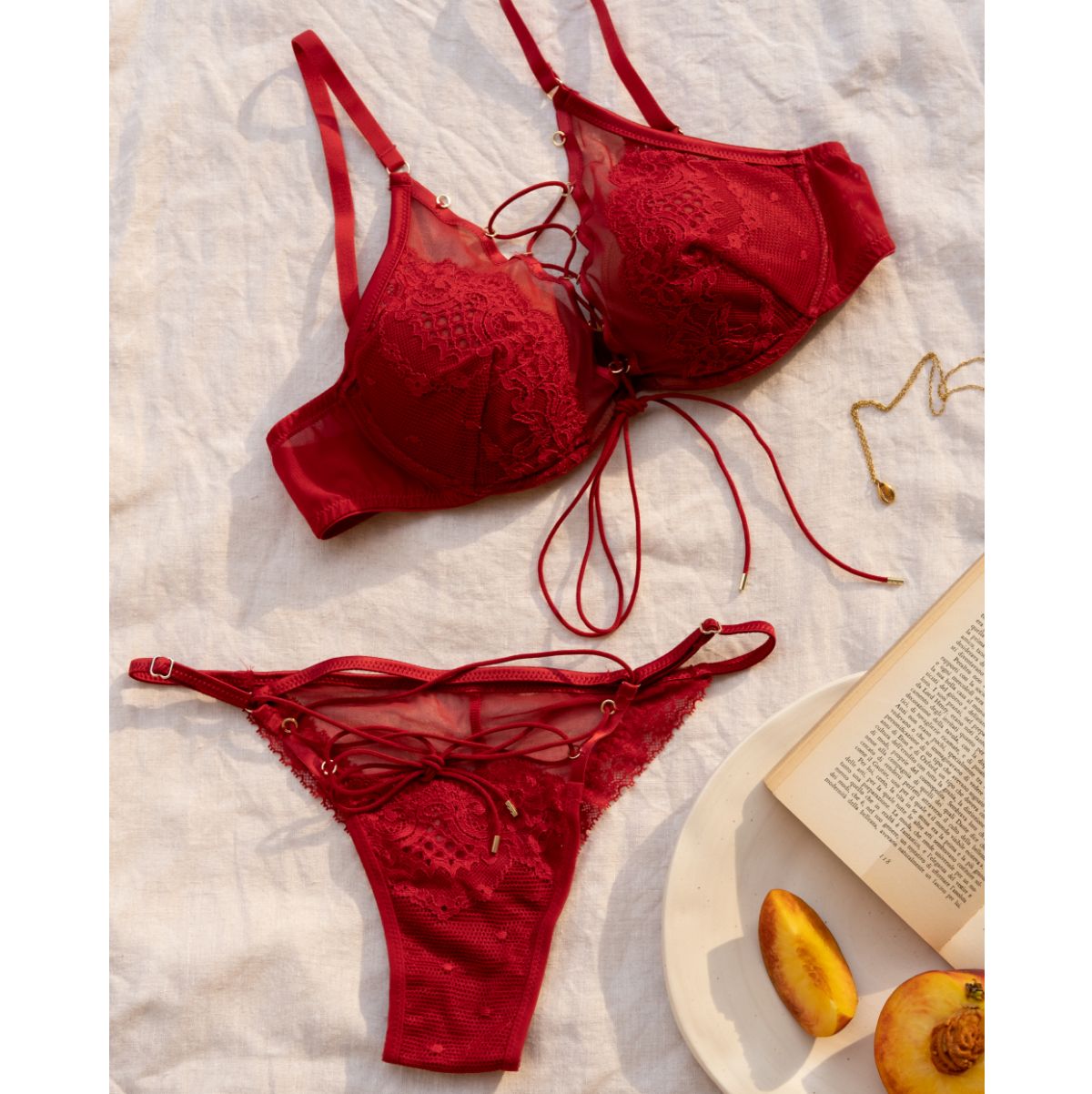 Intimissimi FR: La collection la plus sensuelle de la saison est ...