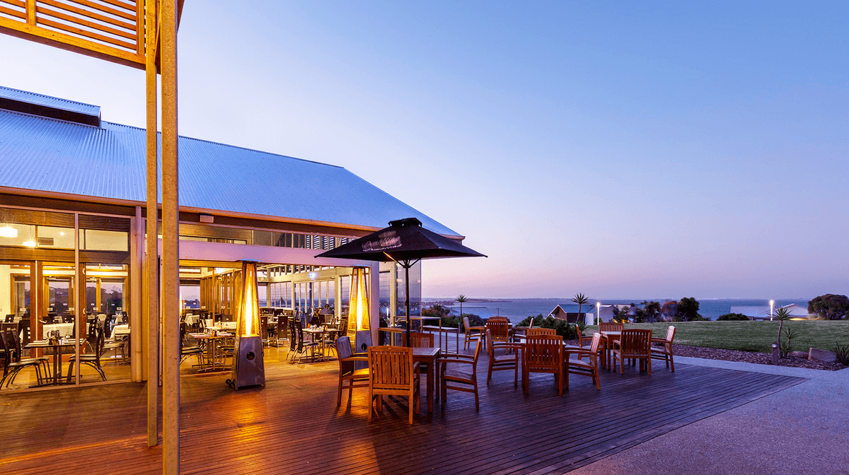 Cudo: NEW! Bundaberg Retro Vans & Glamping... Plus Wollongong ...