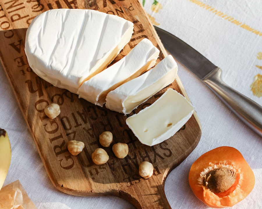 Boarderie: What Is A Bloomy Rind Cheese? 🧀 | Milled