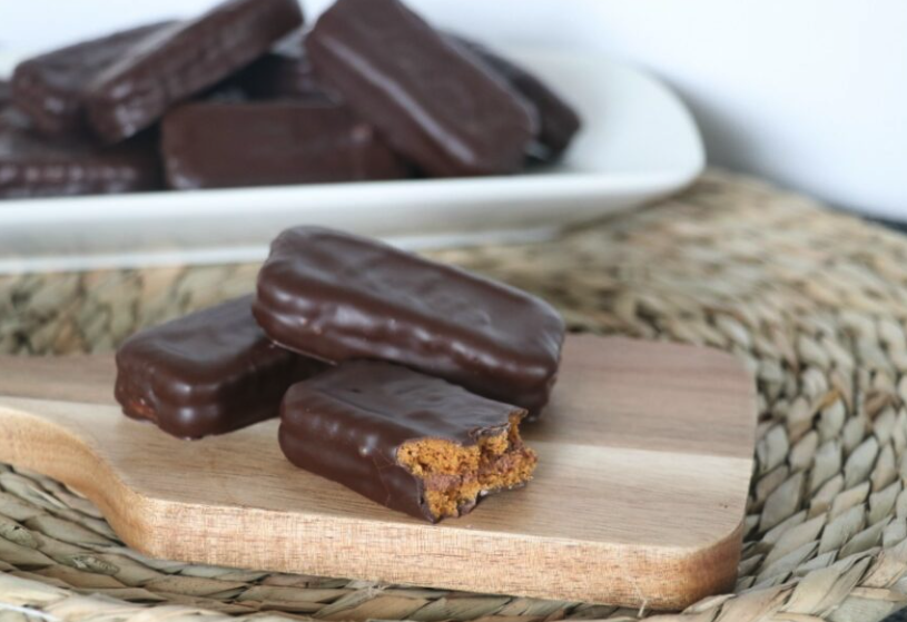 The Healthy Mummy: 5 ingredient healthier Tim Tams - only 130 cals | Milled