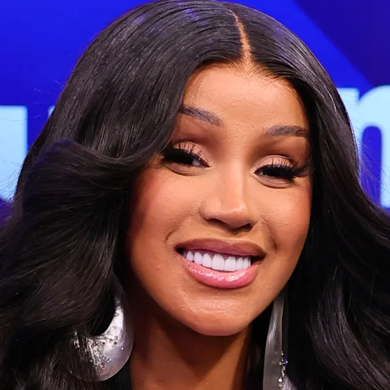 Allure: Megan Fox's Red Velvet Bob Is the Boldest Hair She's Ever Had ...