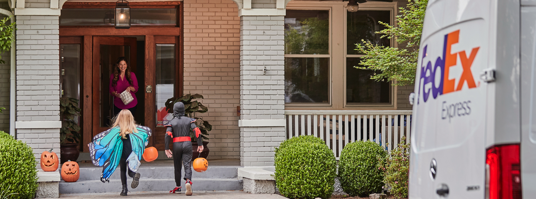 FedEx: Control your deliveries, digitally | Milled