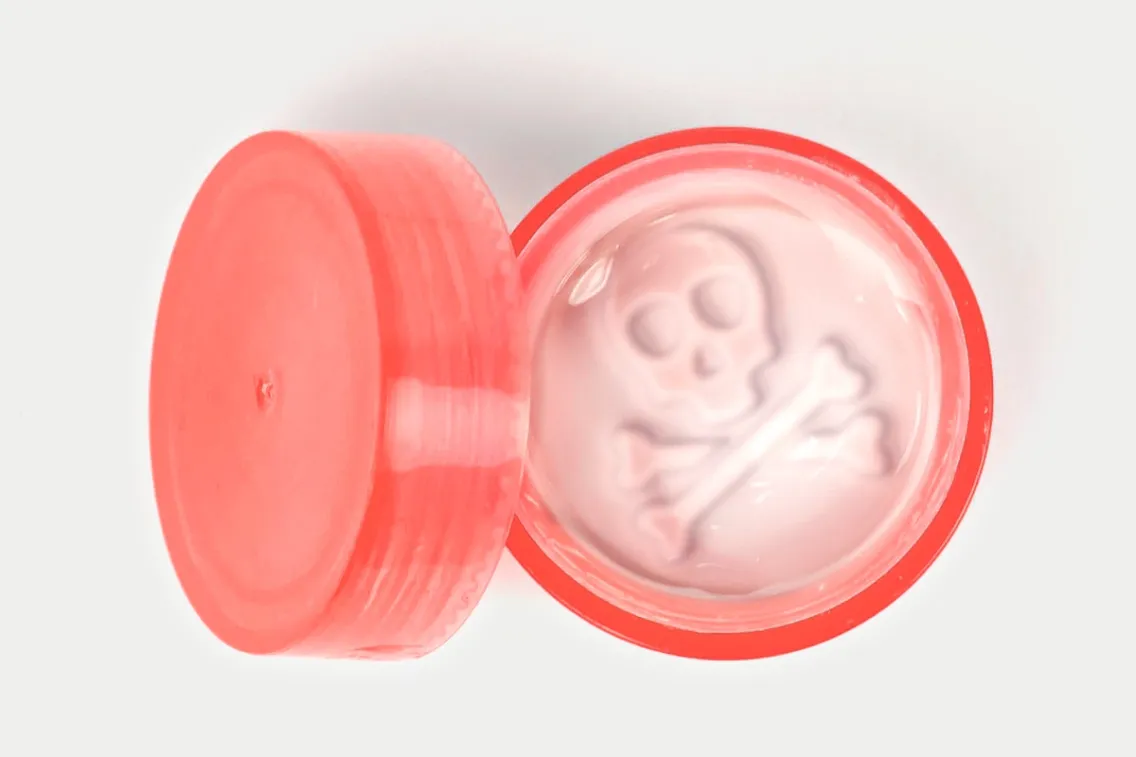 Timeline Nutrition: Zombie Cells Are Aging Us. Here’s How to Slay Them ...