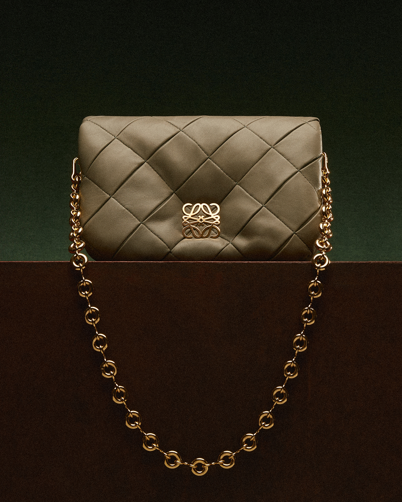 Loewe: Day to night | Milled