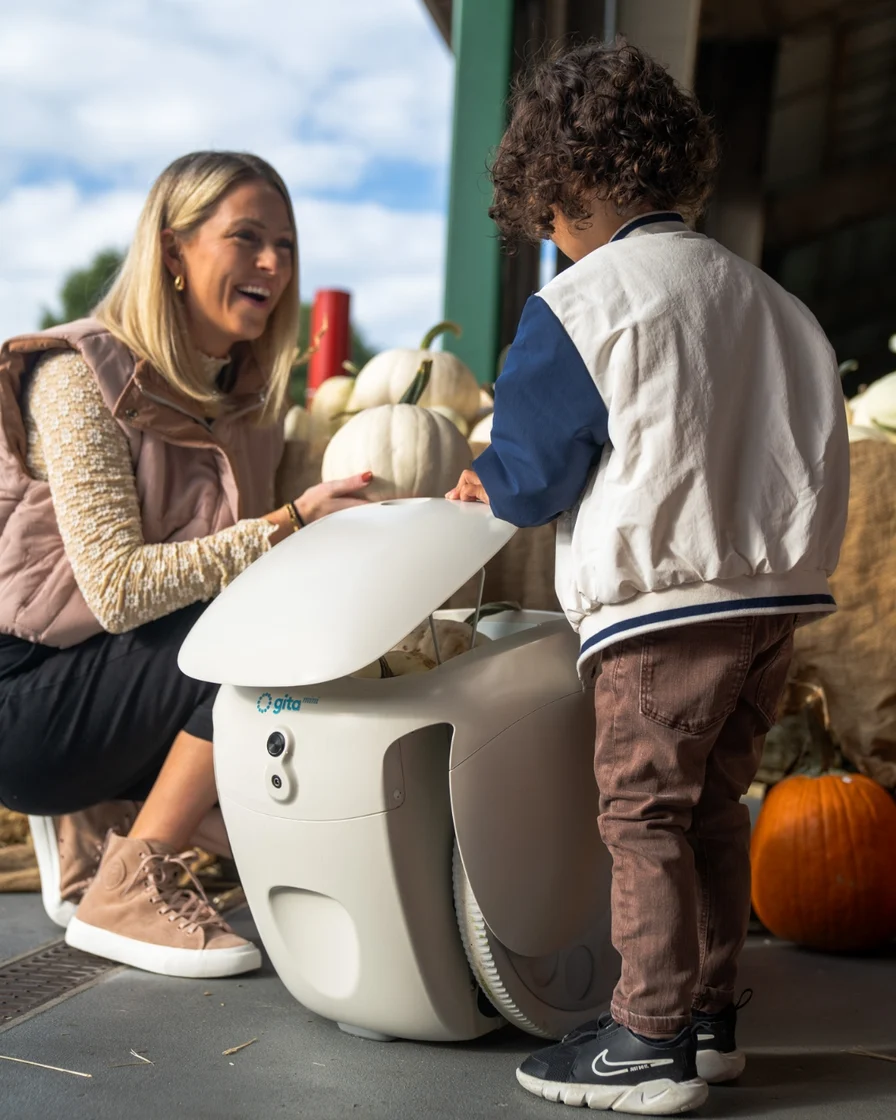 Piaggio Fast Forward: Your adventure buddy, gitamini 🚀🤖 | Milled