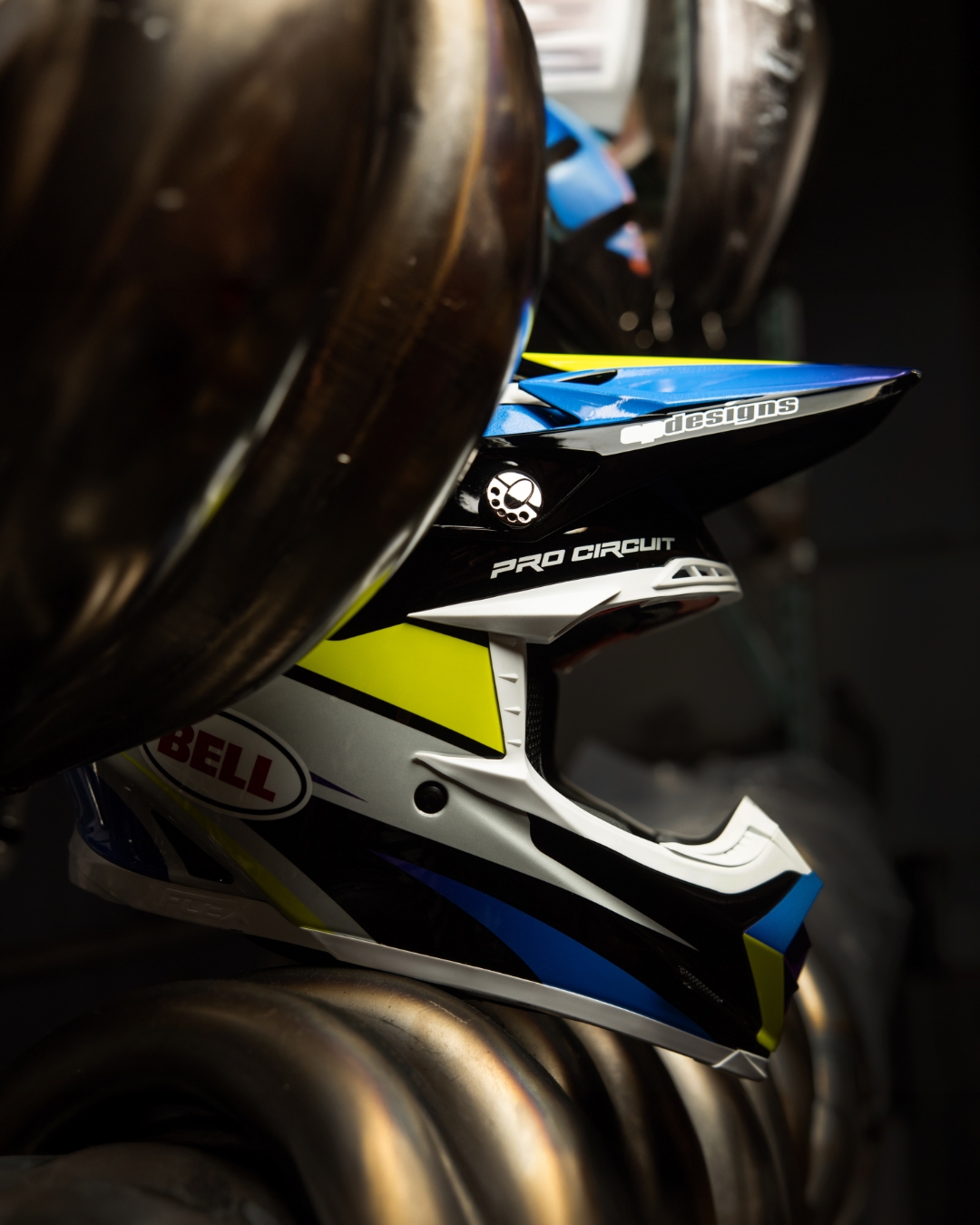 Bell Helmets: New Pro Circuit Graphics Just Dropped 🚨 | Milled