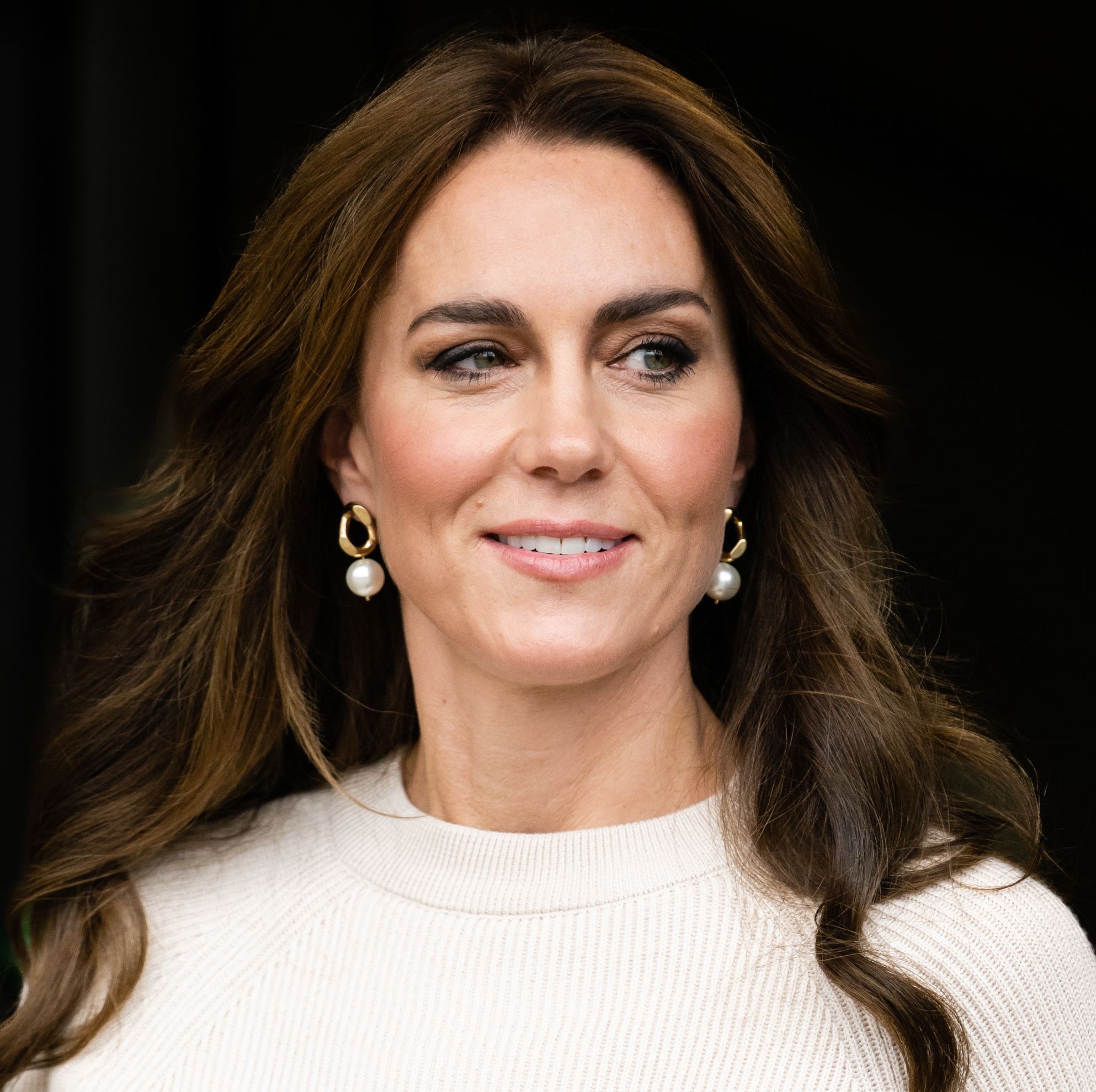 Harper's BAZAAR: Princess Kate Is “Smiling, Upbeat, and Enjoying Being ...