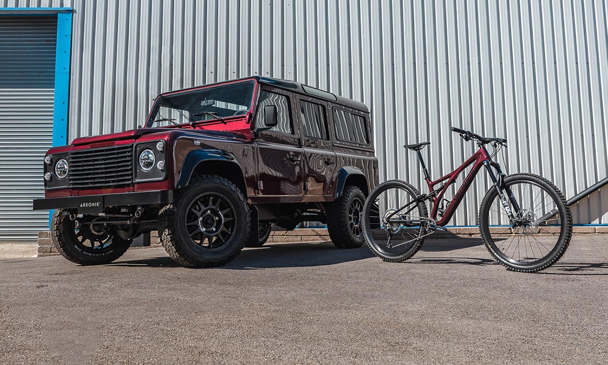 Arkonik: Meet our WINDSOR Edition: Corris Grey Defender 90 🎥 | Milled