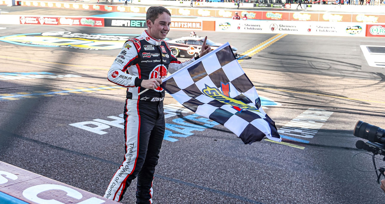 NASCAR: Weekly NASCAR Preview: A Glimpse of the Future in Phoenix | Milled