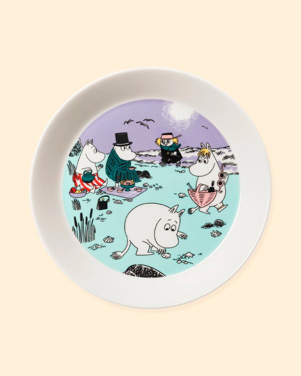 Scandinavian Design Center: The Moomin summer collection for 2025 is ...