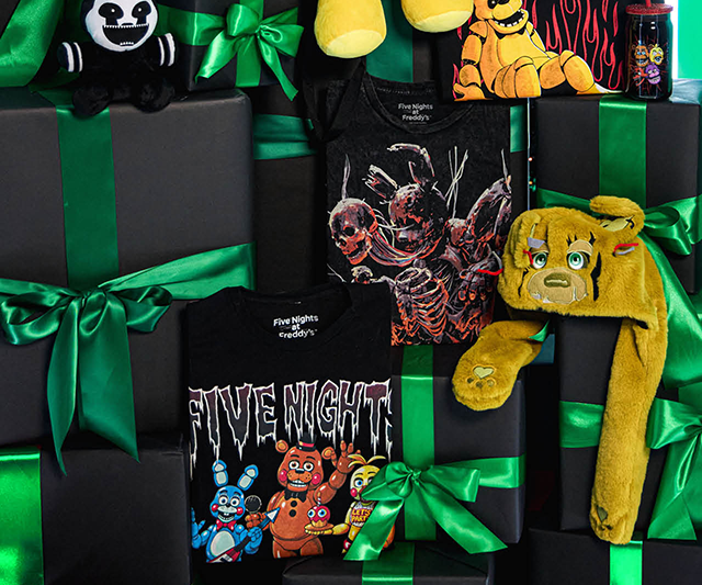 Hot Topic: Gear up for a terrifying time at Freddy Fazbear's Pizzeria 😱 ...