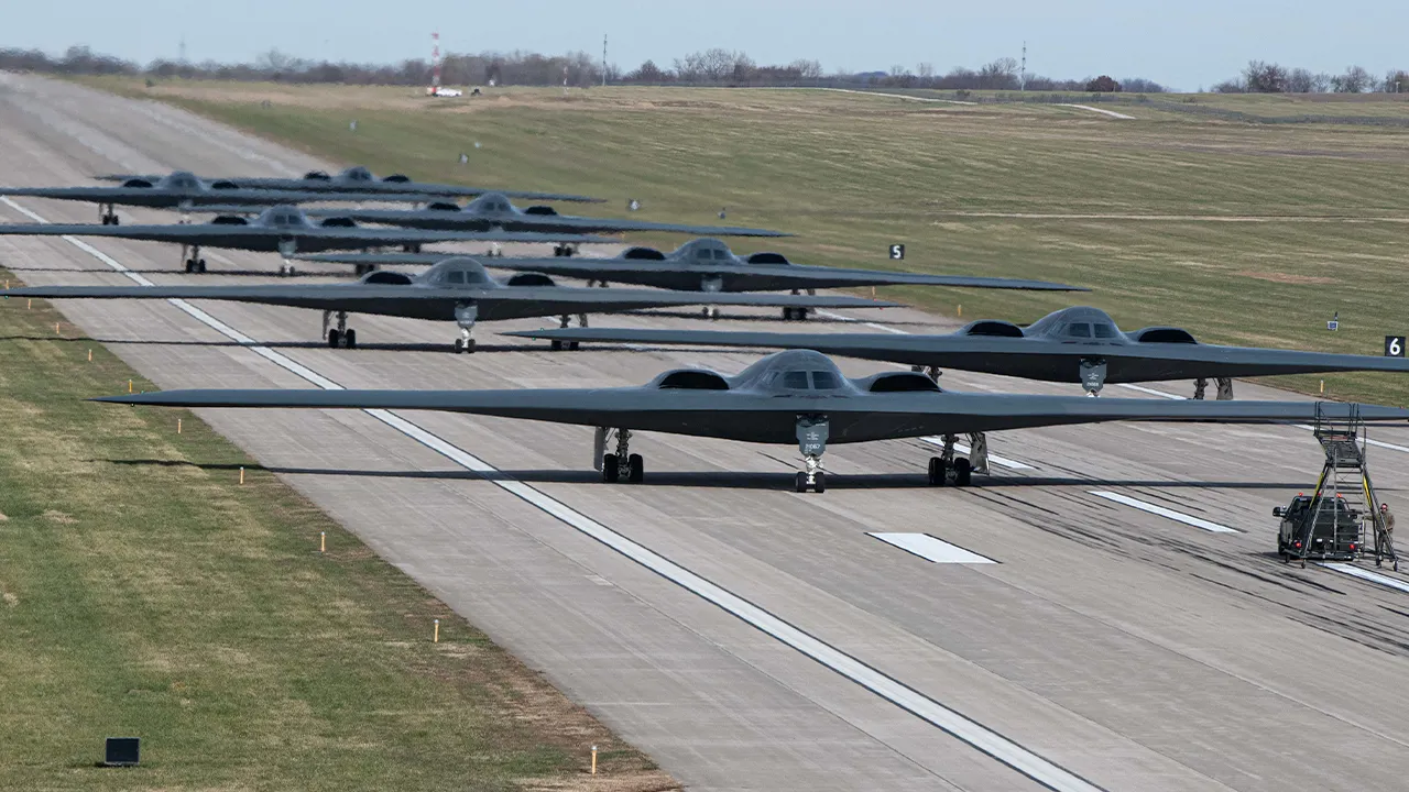 Fox News: Trump has three strike options that would aid the protesters ...