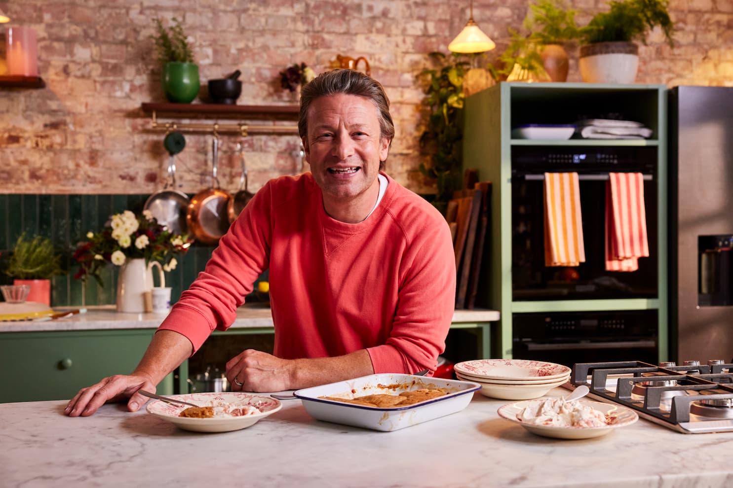 Jamie Oliver: More beautiful budget feasts for £5 🎉 | Milled